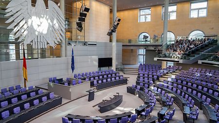 Politika - Spolkové ministerstvo zahraničných vecí